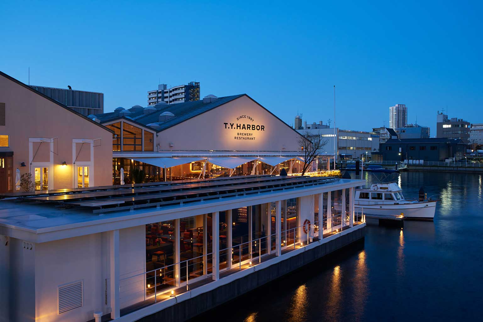 Outdoor Japan Magazine - TY Harbor Brewery Restaurant