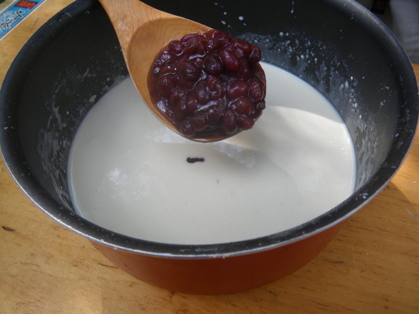 Outdoor Japan Magazine - Azuki Waffles