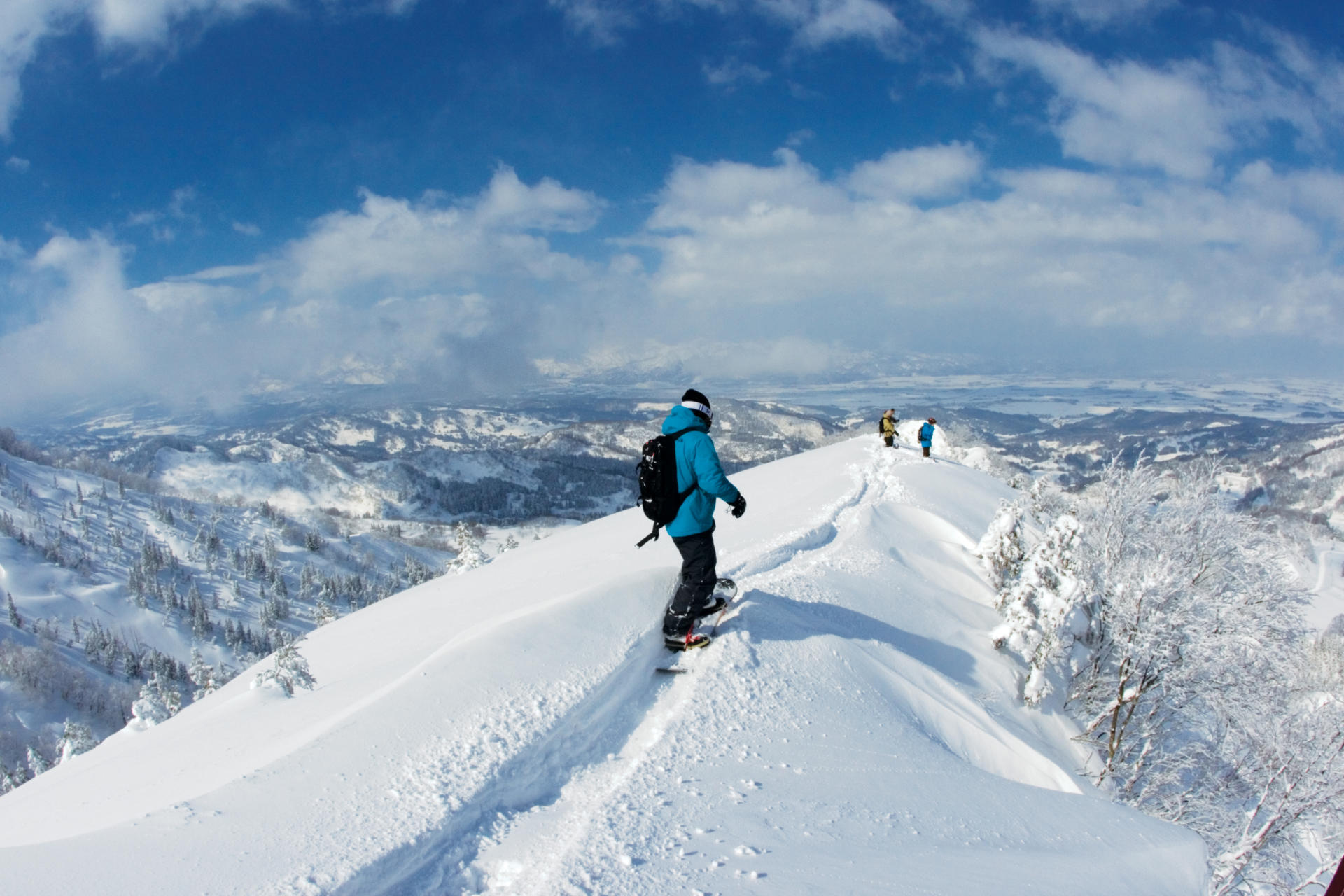 Outdoor Japan Magazine - Back to the Future: Noboarding