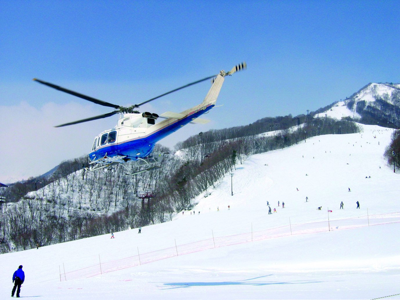Outdoor Japan Magazine - The Air Up There: Heliskiing in Honshu ...