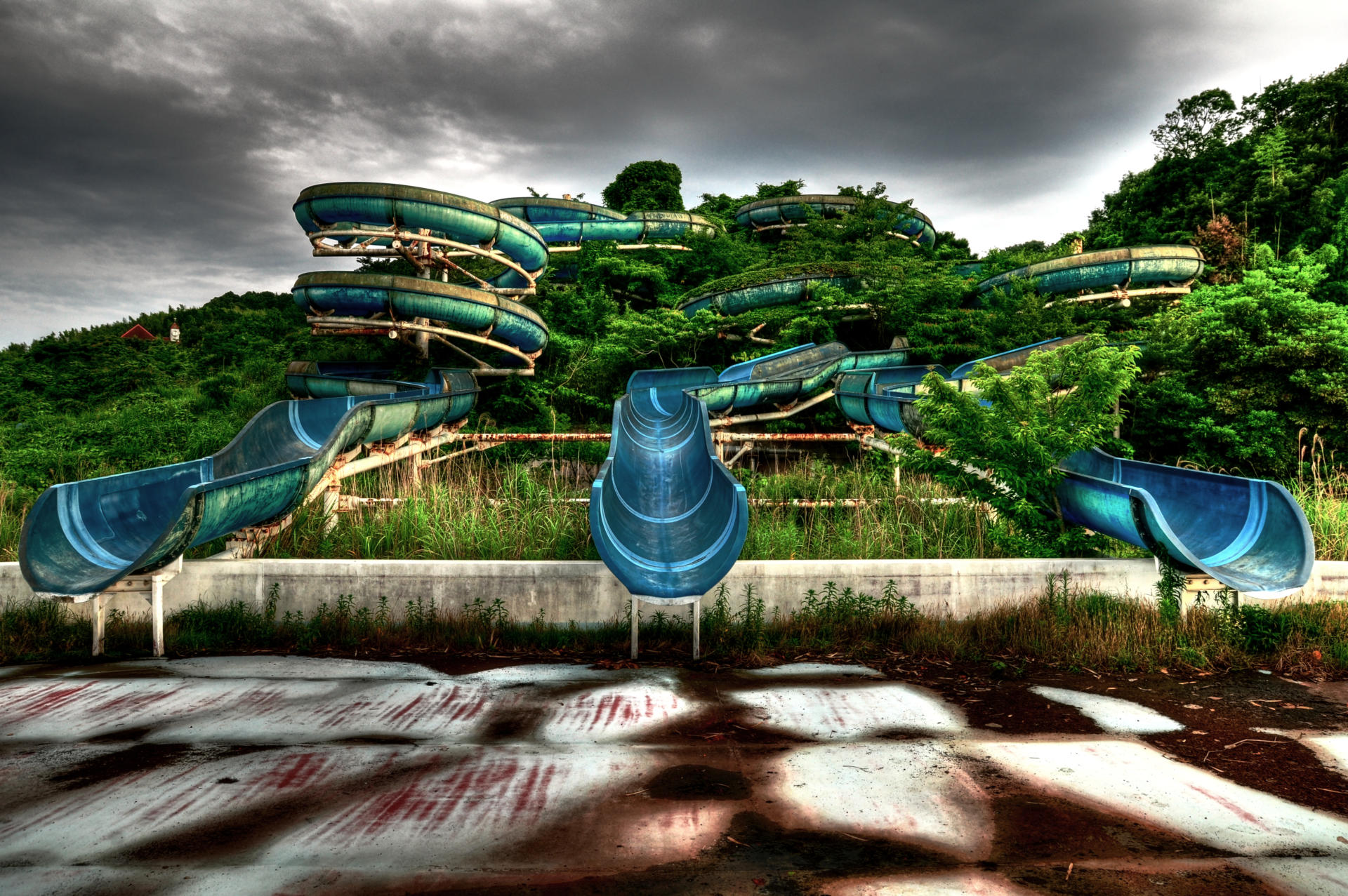 Haikyo - Into the Ruins - 廃墟 - スポーツ・ワールド