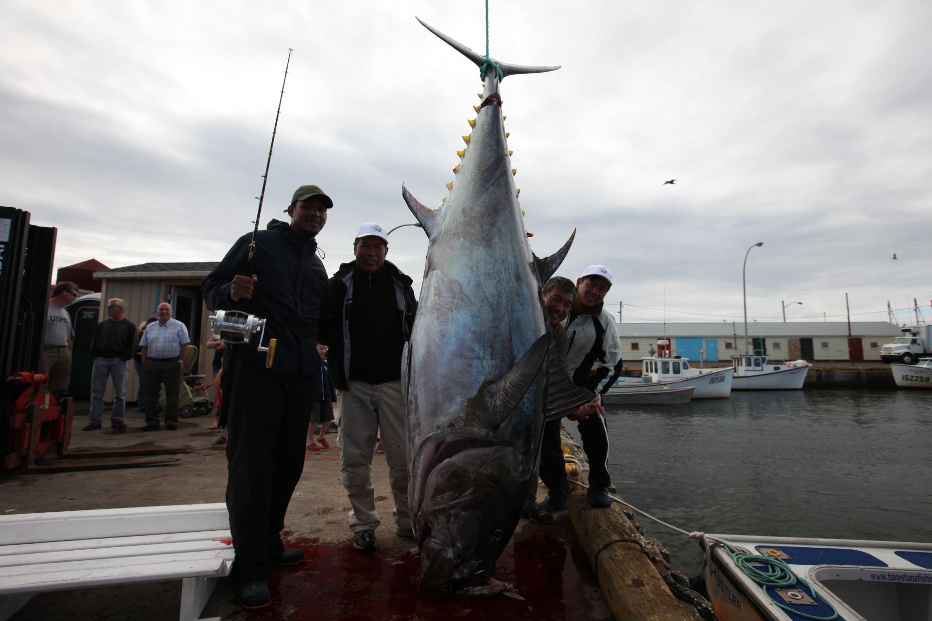 Outdoor Japan TRAVELER Magazine - Issue 41 - Autumn 2011 - JAPAN ANGLER ...