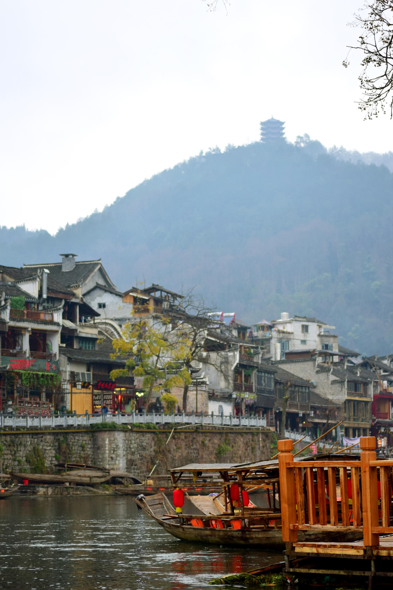 Hunan's Floating Mountains - Outdoor Japan