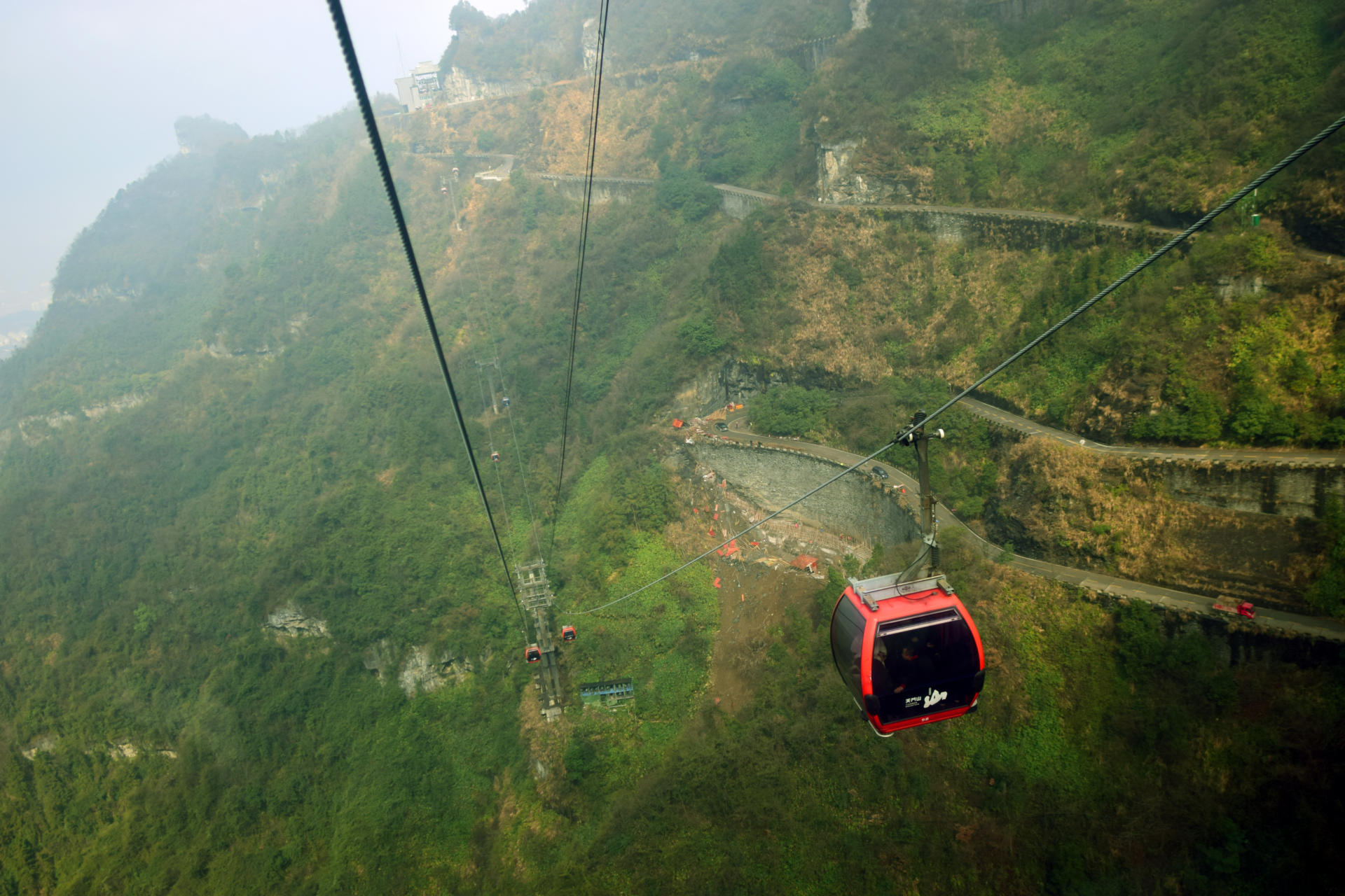 Hunan's Floating Mountains - Outdoor Japan