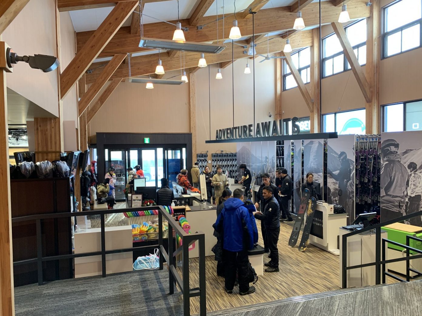 A New Hanazono is Here - Outdoor Japan