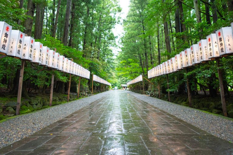 The Artisans of Tsubame Sanjo - Outdoor Japan